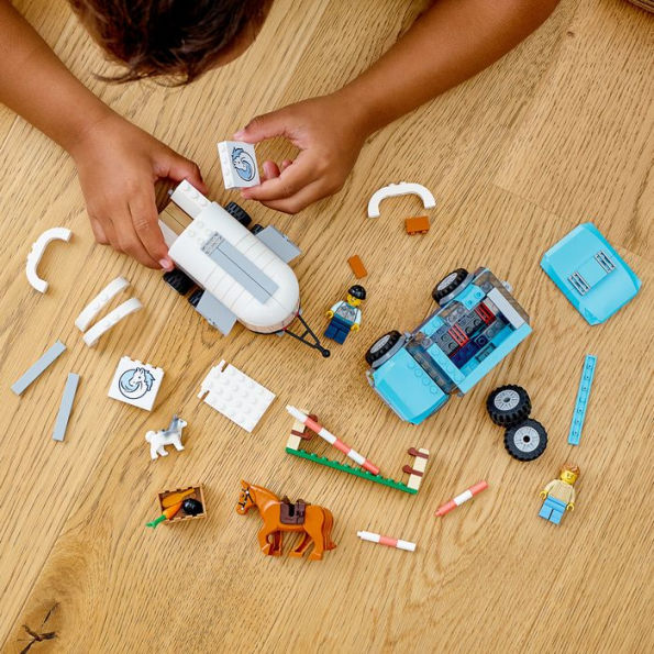 LEGO City Great Vehicles Horse Transporter 60327 by LEGO Systems Inc ...