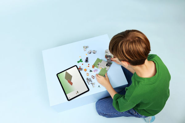 LEGO Minecraft The Pale Garden 21586 by LEGO Systems Inc. | Barnes & Noble®