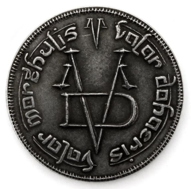 Faceless Man Small Clamshell Coins by Shire Post Mint | Barnes & Noble®