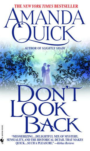 Don't Look Back by Amanda Quick, Paperback | Barnes & Noble®